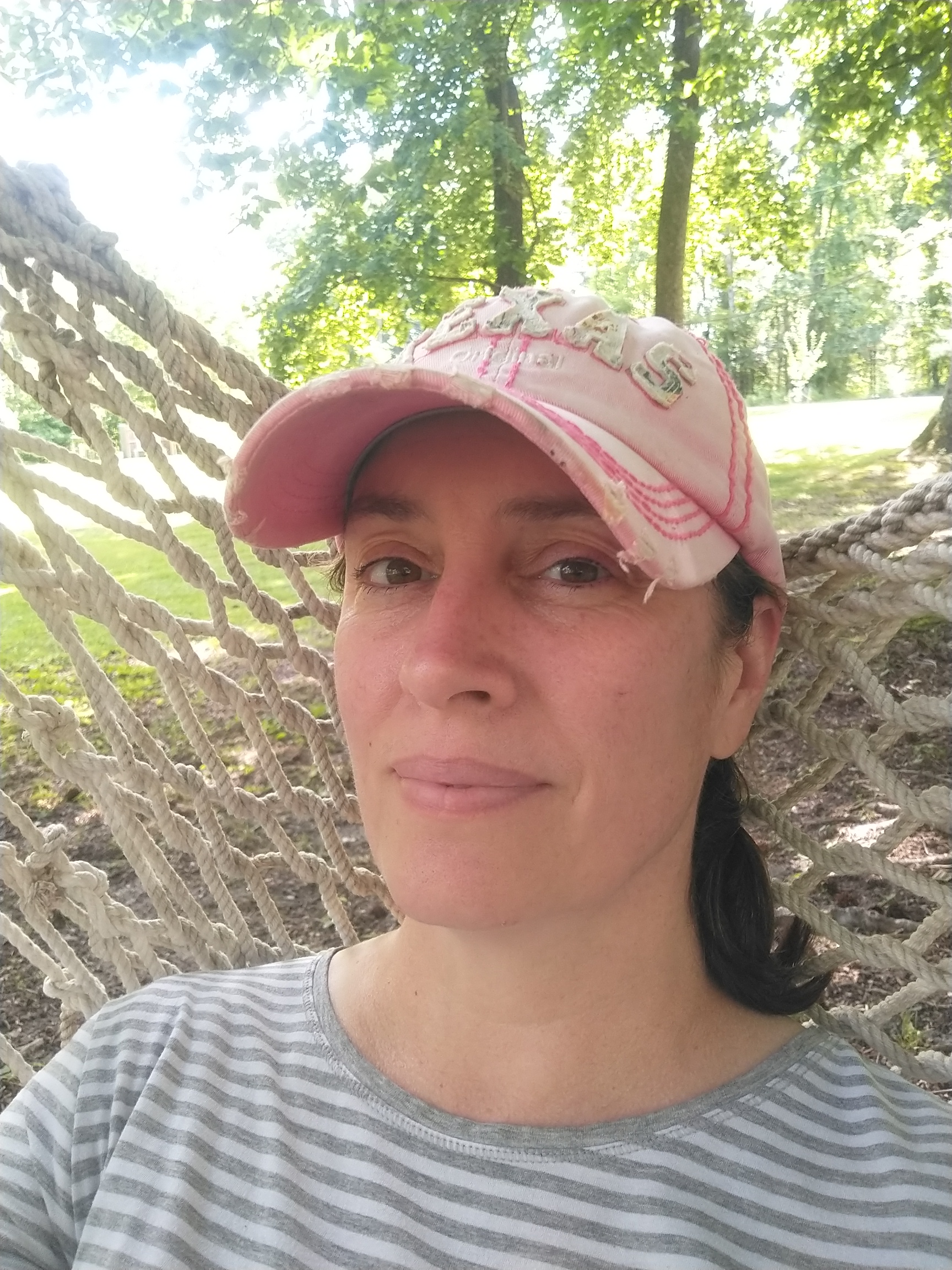About – Laurie's Leaves